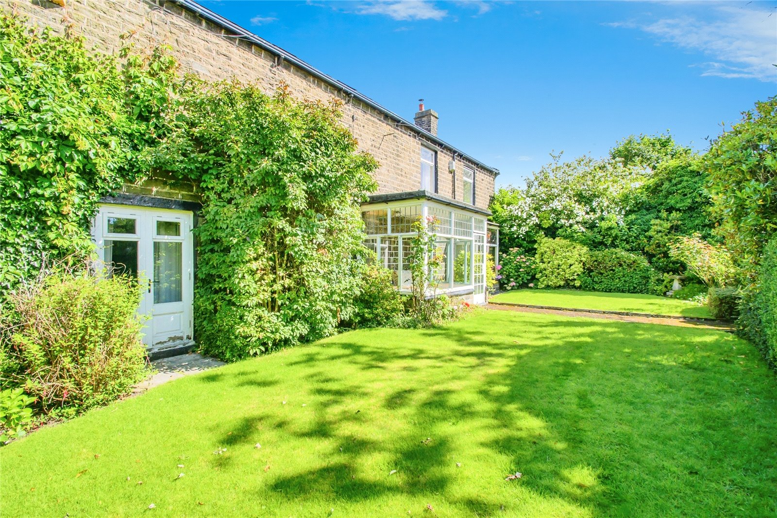 Free property report Mushroom House, Market Street, Edenfield ...