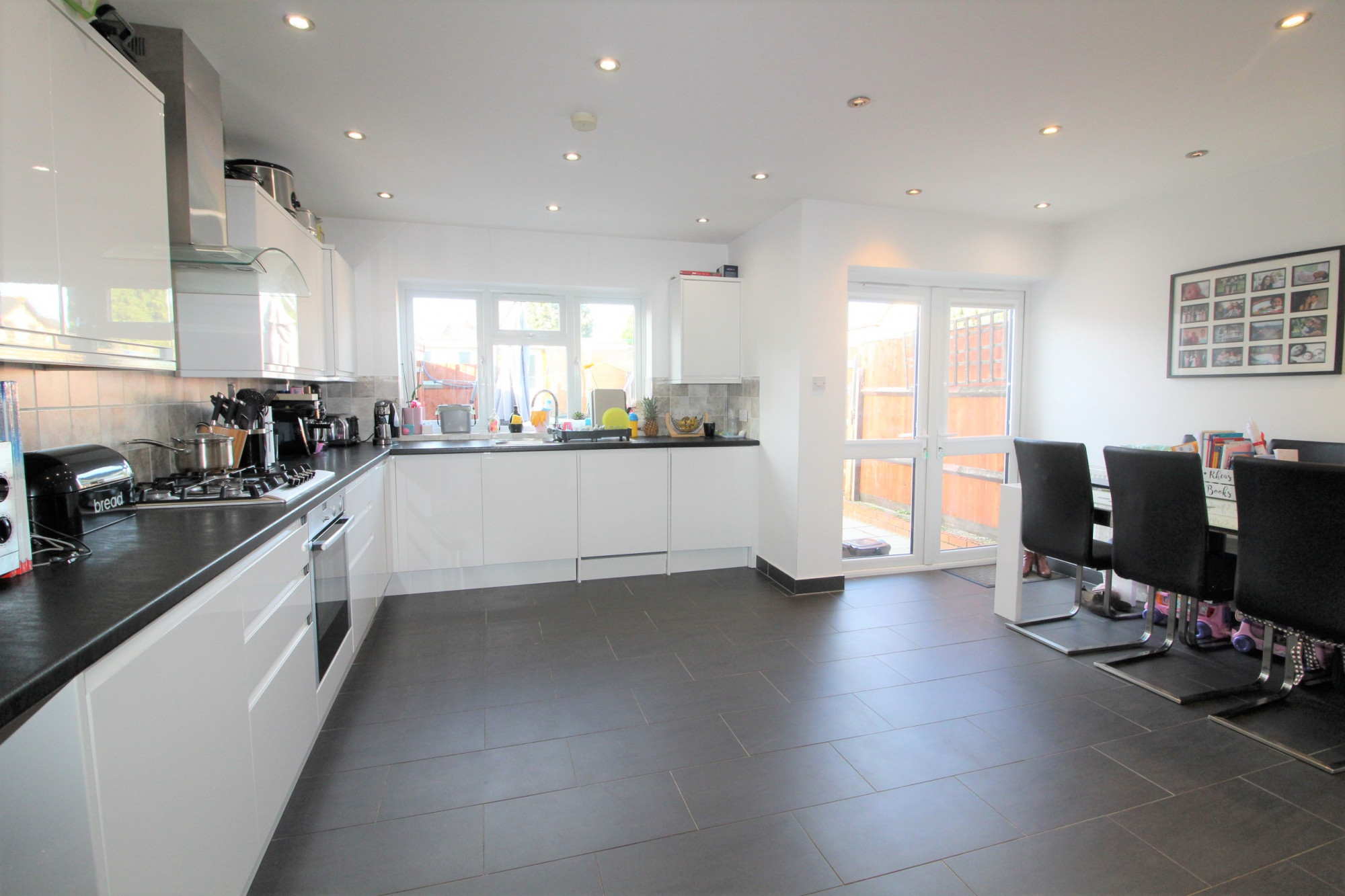 Free property report 38, Lincoln Crescent, Enfield, EN1 1JZ - Chimnie