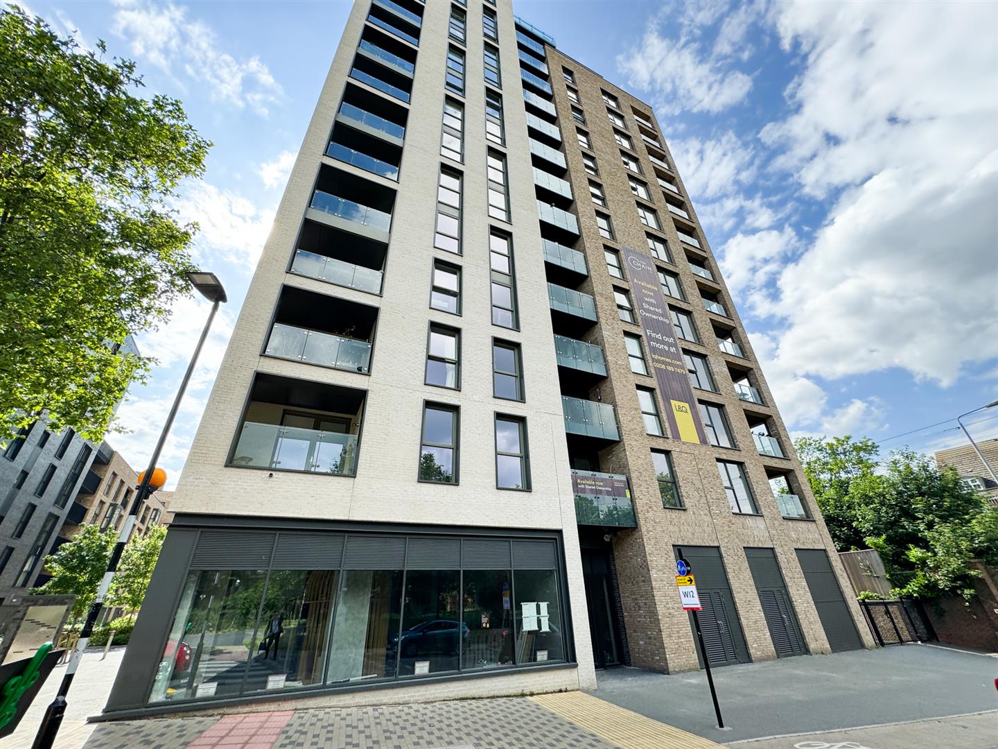 Free property report Flat 17, Tandem House, 29, Track Street, London ...