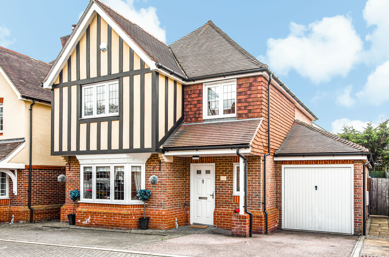 Free property report 15, Appleby Close, Petts Wood, Orpington, BR5 1GA - Chimnie