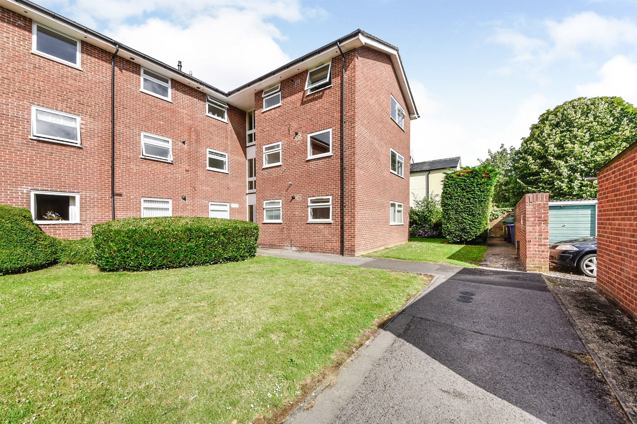 Free property report 21, In The Ray, Maidenhead, SL6 8DH - Chimnie