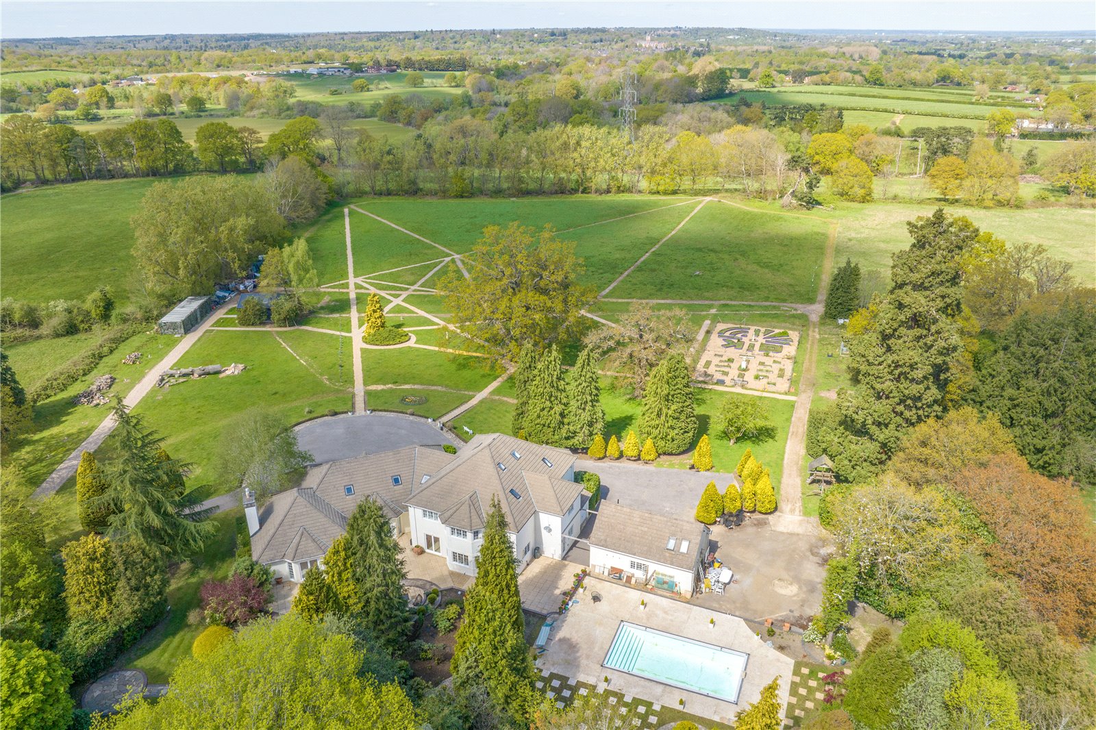 Free property report 14 Fan Court, Longcross Road, Longcross, Chertsey ...