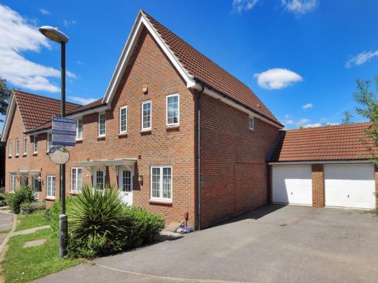 Free property report 26, Oakhill Chase, Crawley, RH10 7PB - Chimnie