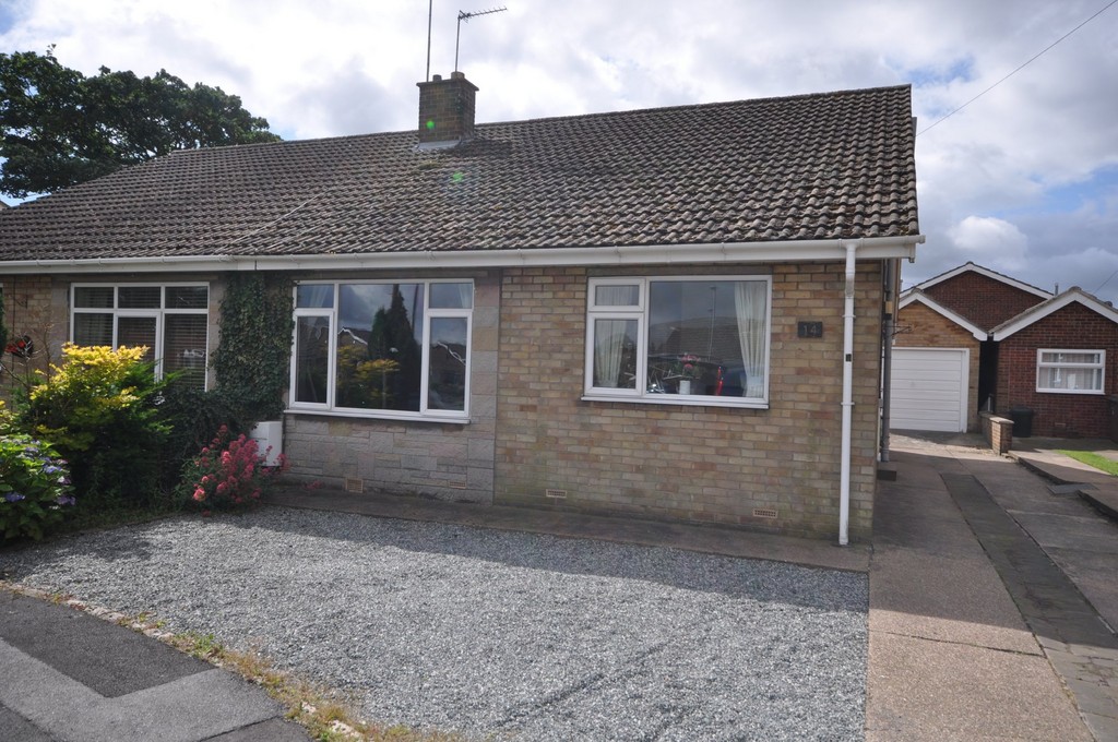 Free property report 14, Court Gardens, Snaith, Goole, DN14 9JP - Chimnie