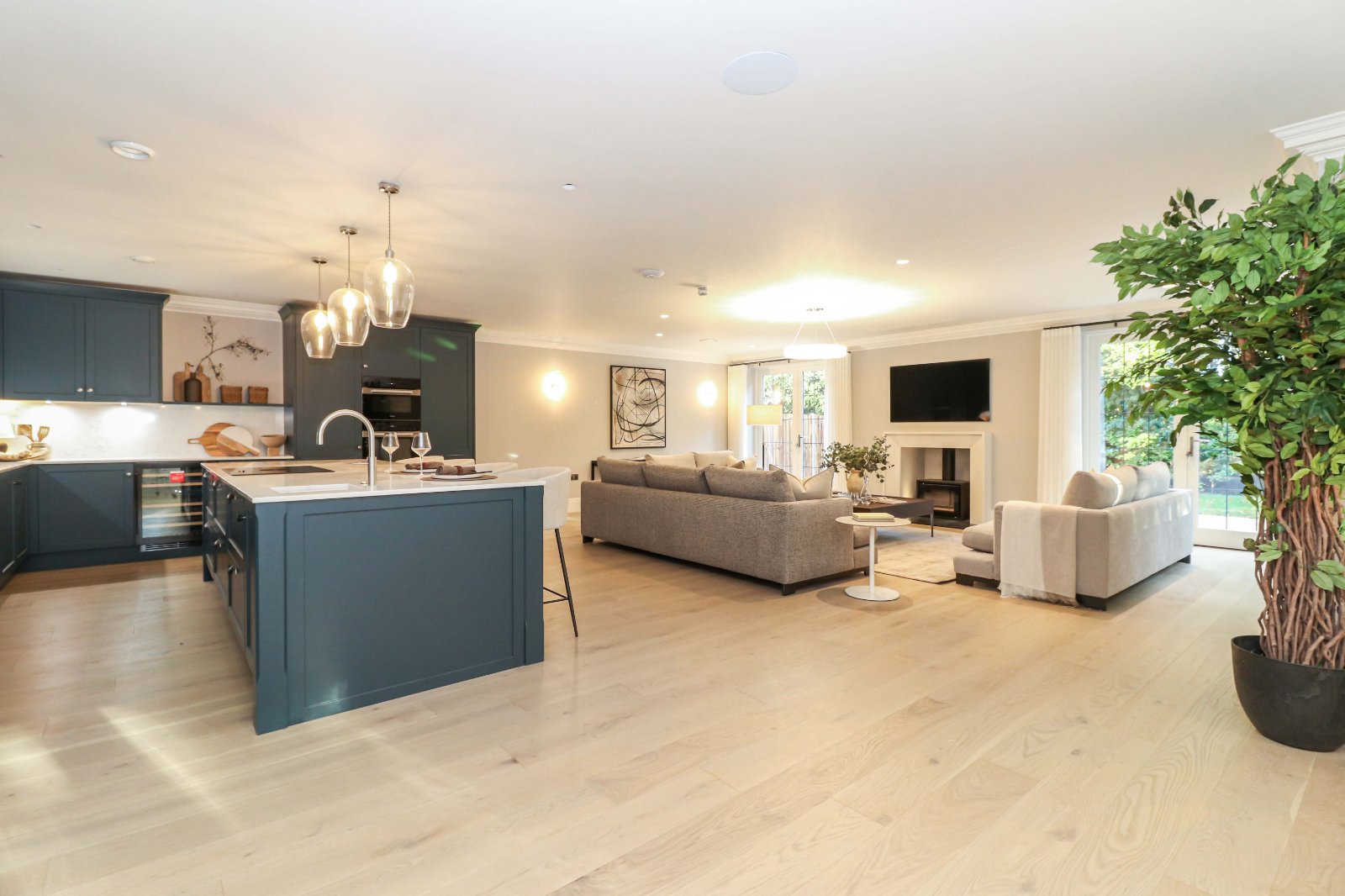 Free property report 2 Knottocks Drive, Knotty Green, Buckinghamshire ...