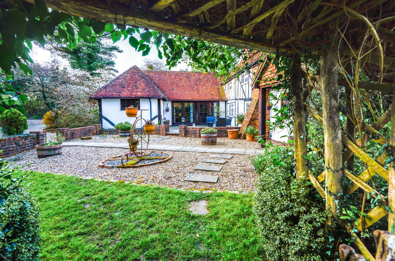 Photos of Scragged Oak Road, Detling, Maidstone ME14 - 61119663 ...