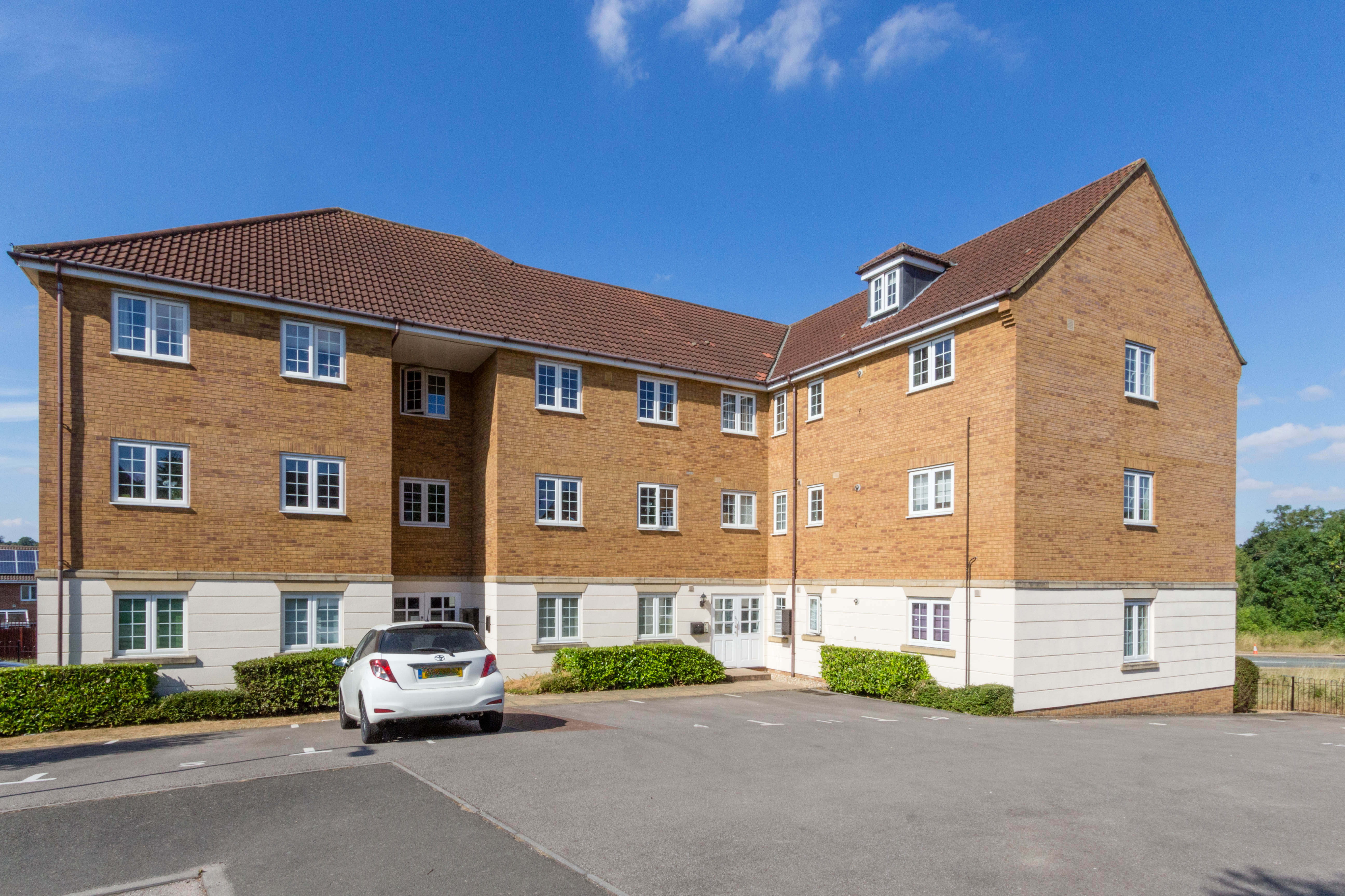 Free property report 7, Redgrave Court, Wellingborough, NN8 4HZ - Chimnie