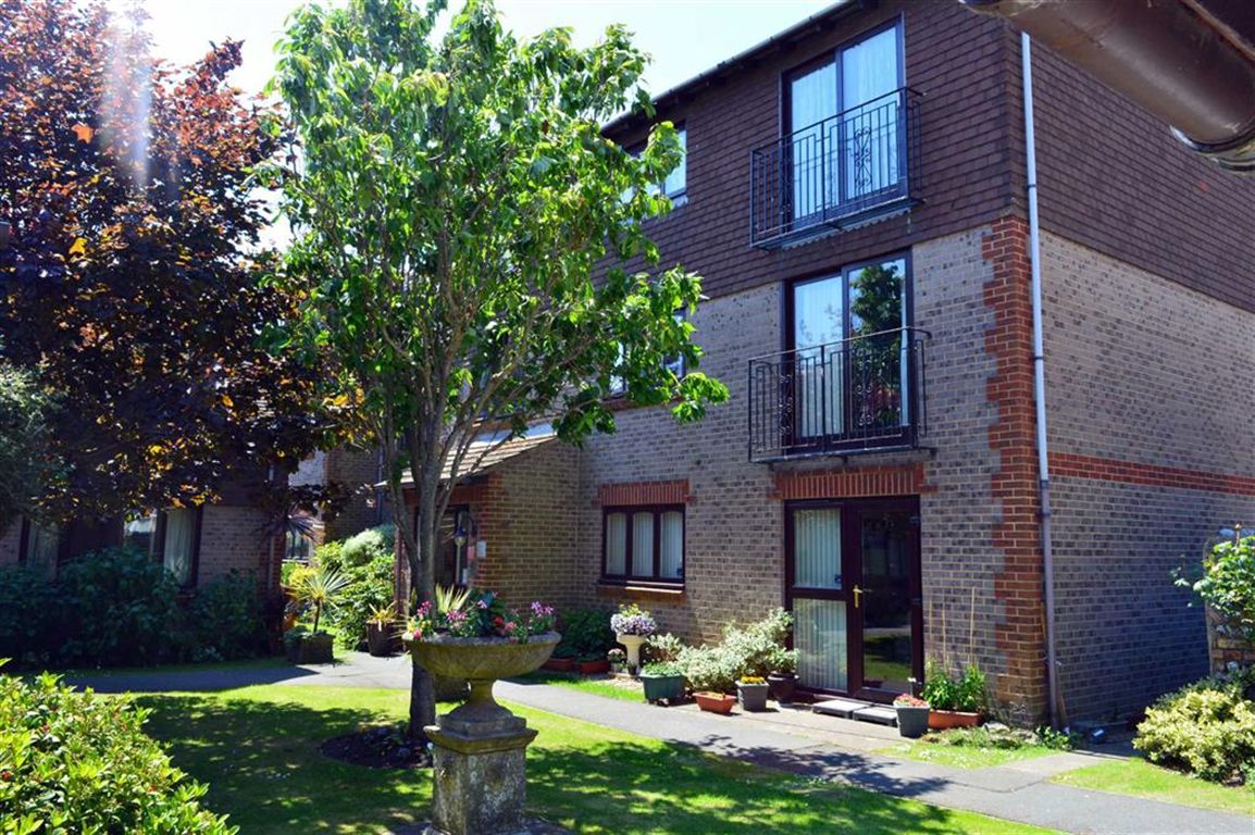 Free property report 11 Croft Court, Croft Lane, Seaford, BN25 1SB ...