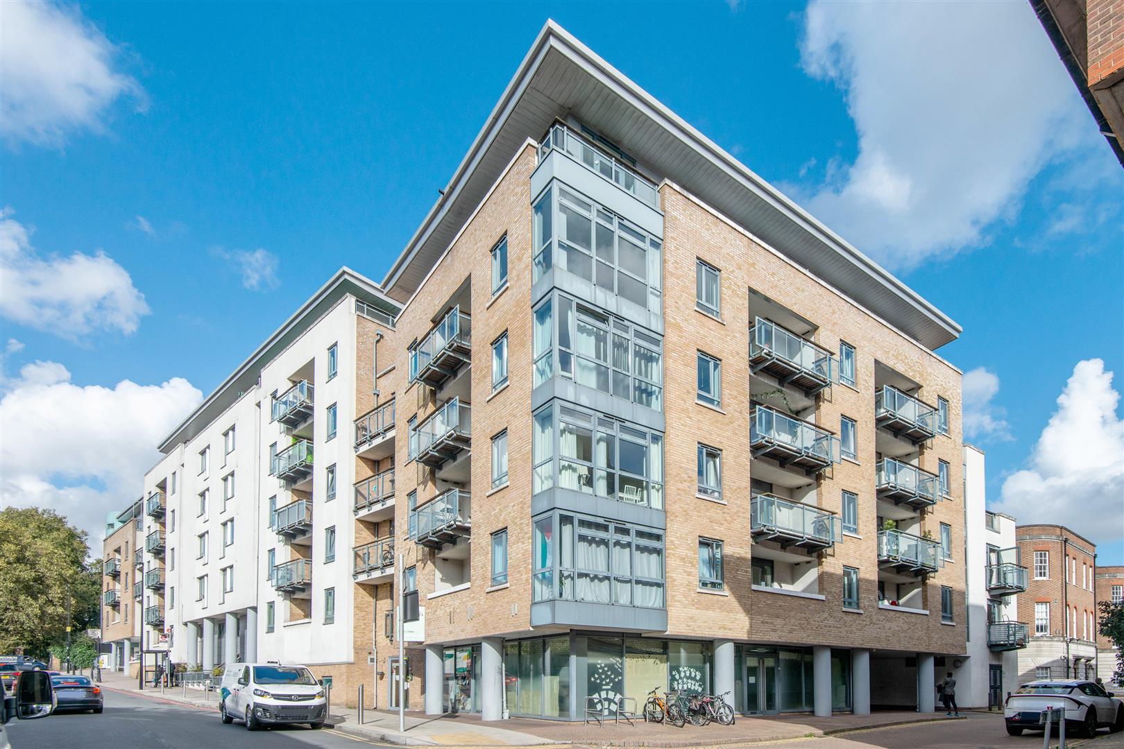 Free property report 81, Eluna Apartments, 4, Wapping Lane, London, E1W ...