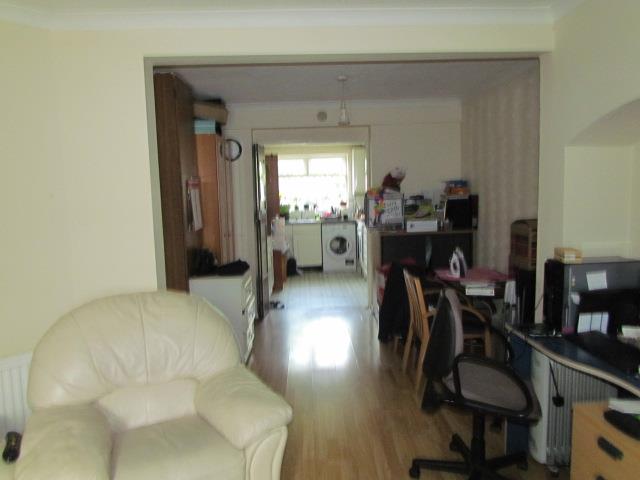 Free Property Report 113 Lymington Road Dagenham Rm8 1rt Chimnie