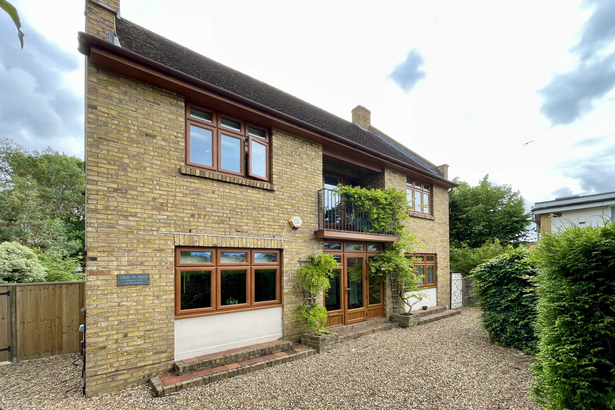 Free property report Chalk Pit House, Mongers Lane, Epsom, KT17 1PP ...