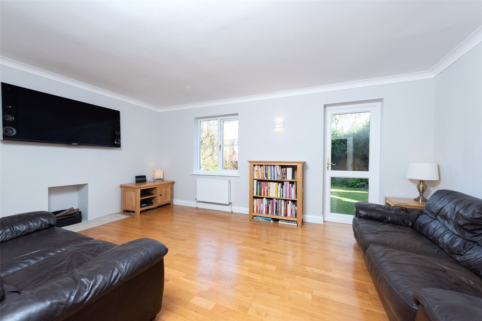 Free property report 3 Peel Gardens, Kingsclere, RG20 5SB - Chimnie