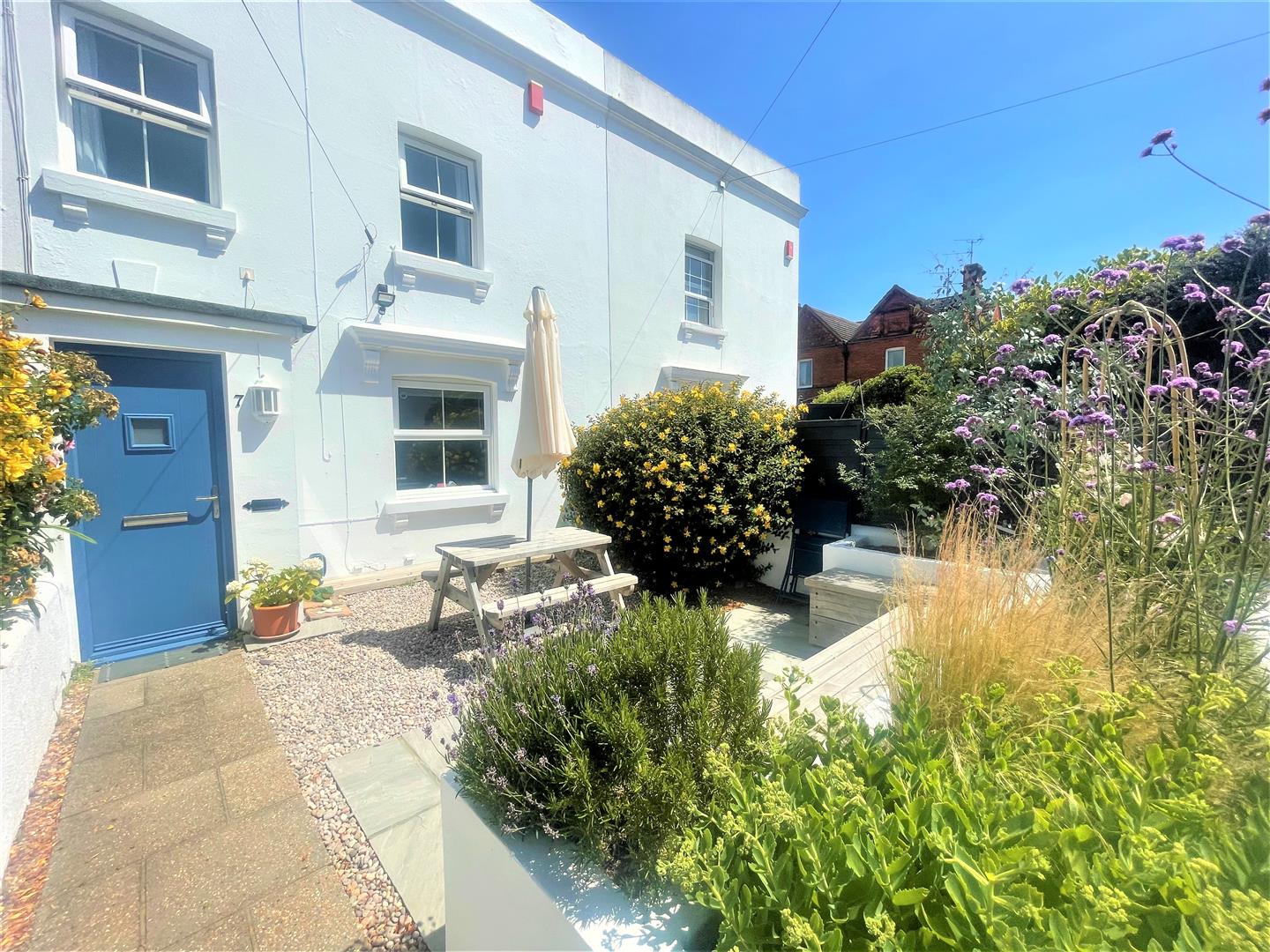 Free property report 7, Warrior Square, Eastbourne, BN22 7DB - Chimnie