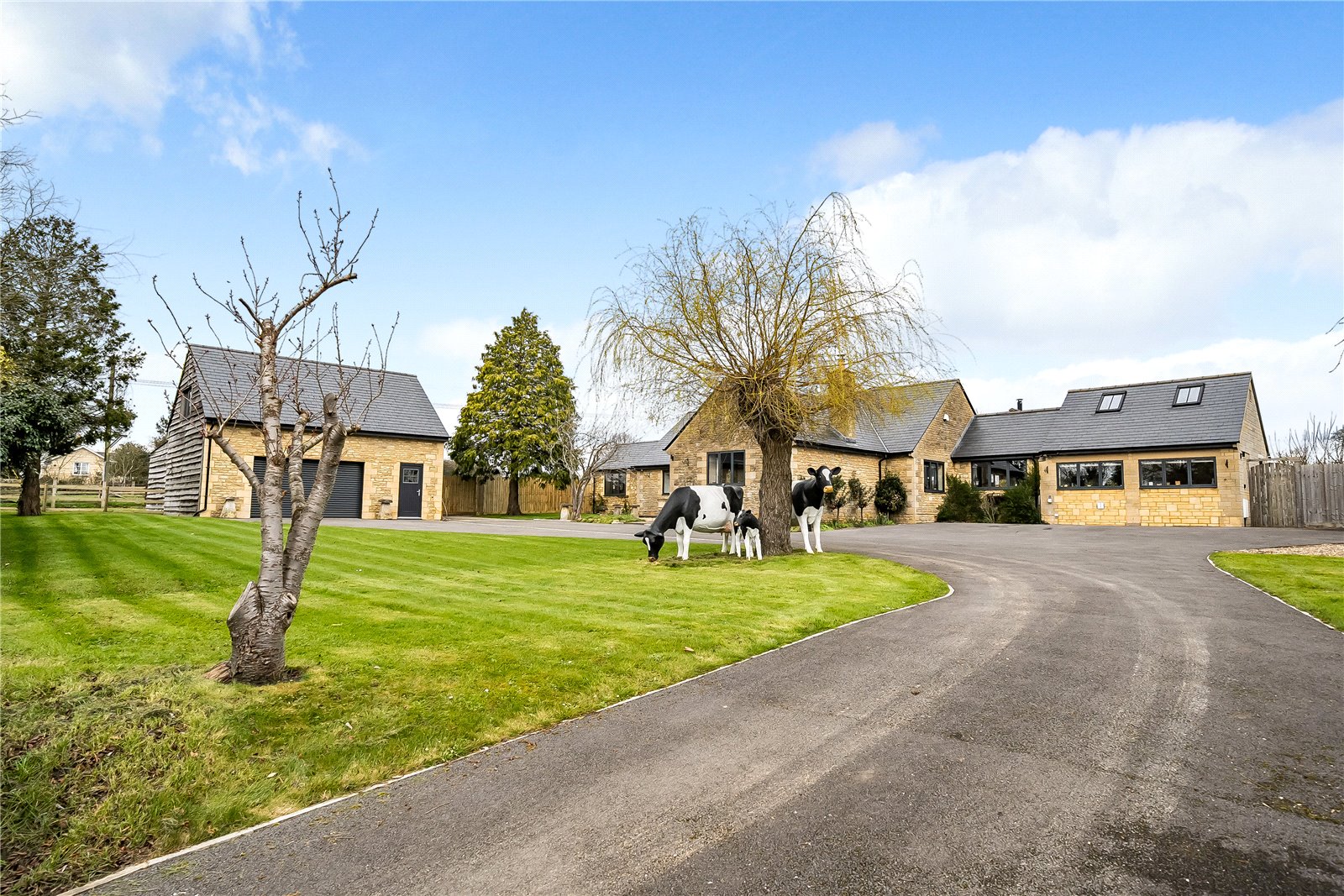 Photos Of The Common Broughton Ford Melksham Wiltshire Sn12