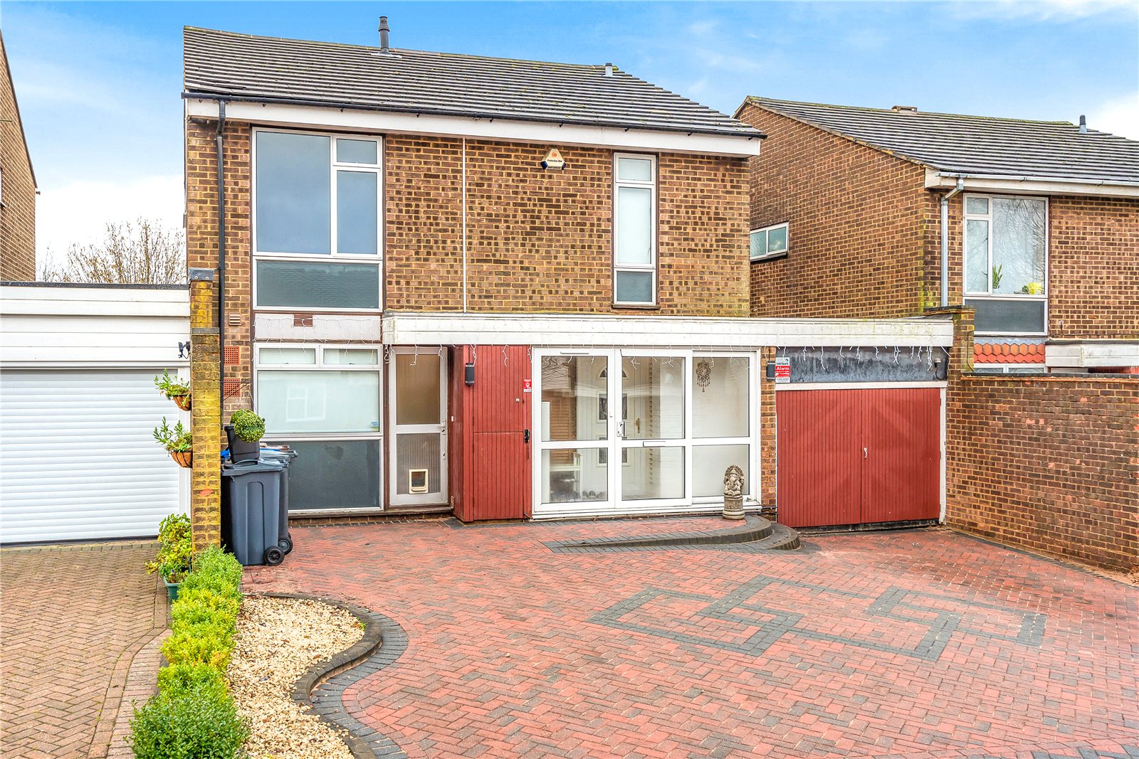 Free property report 7 Woodhatch Spinney, Coulsdon, CR5 2SU - Chimnie