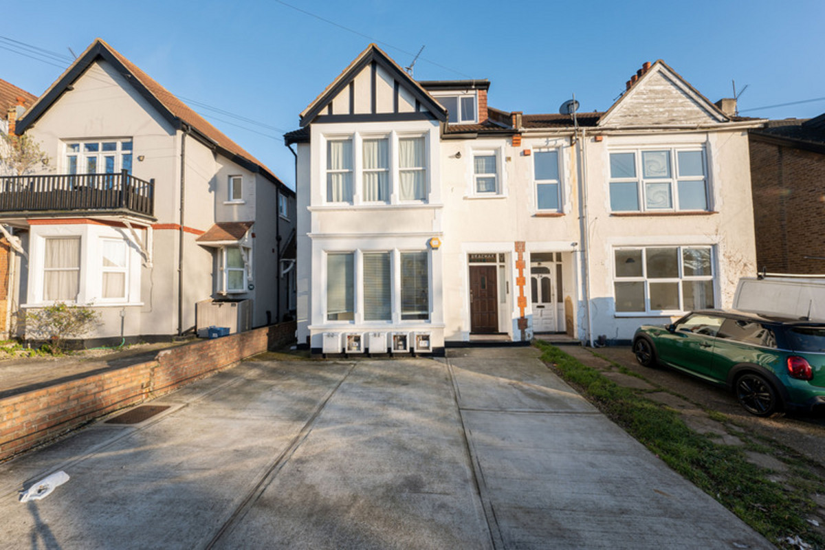 Free property report 28a, Meteor Road, Westcliff-on-sea, SS0 8DG - Chimnie