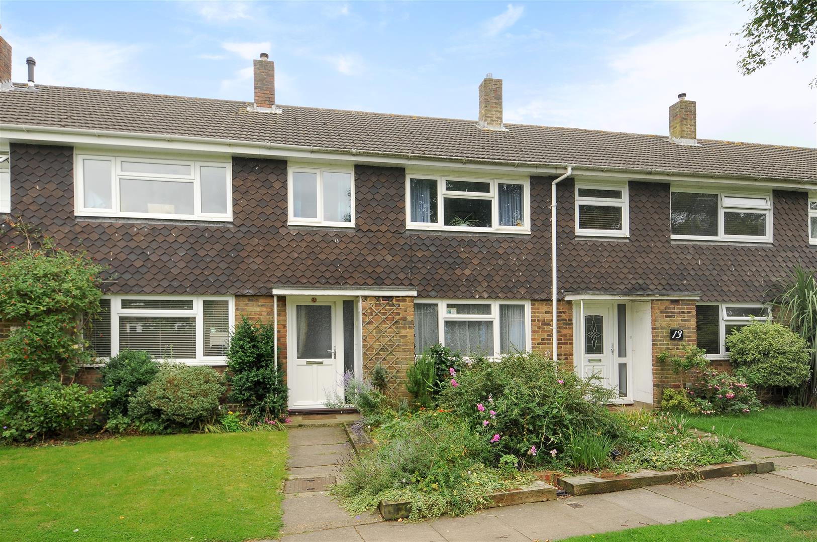 Free property report 14, Home Farm Gardens, Walton-on-thames, KT12 3DN ...