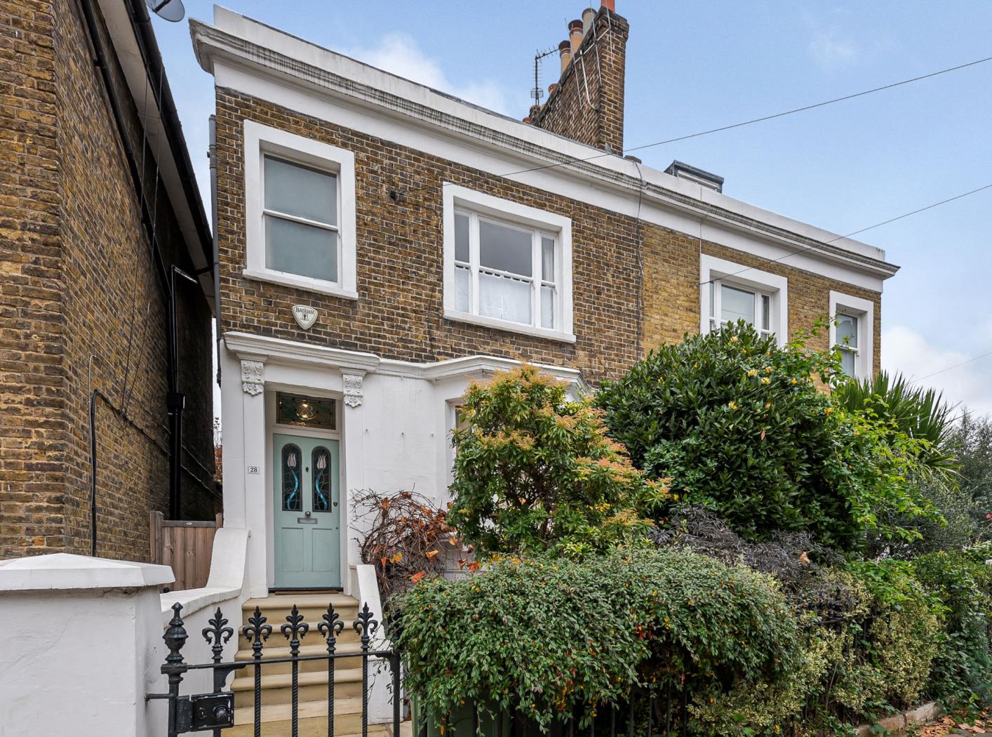 Free property report 28, Fitzwilliam Road, London, SW4 0DN - Chimnie