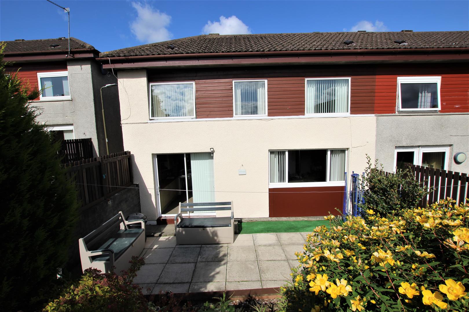 Free property report 14, Spruce Grove, Livingston, EH54 5NG - Chimnie