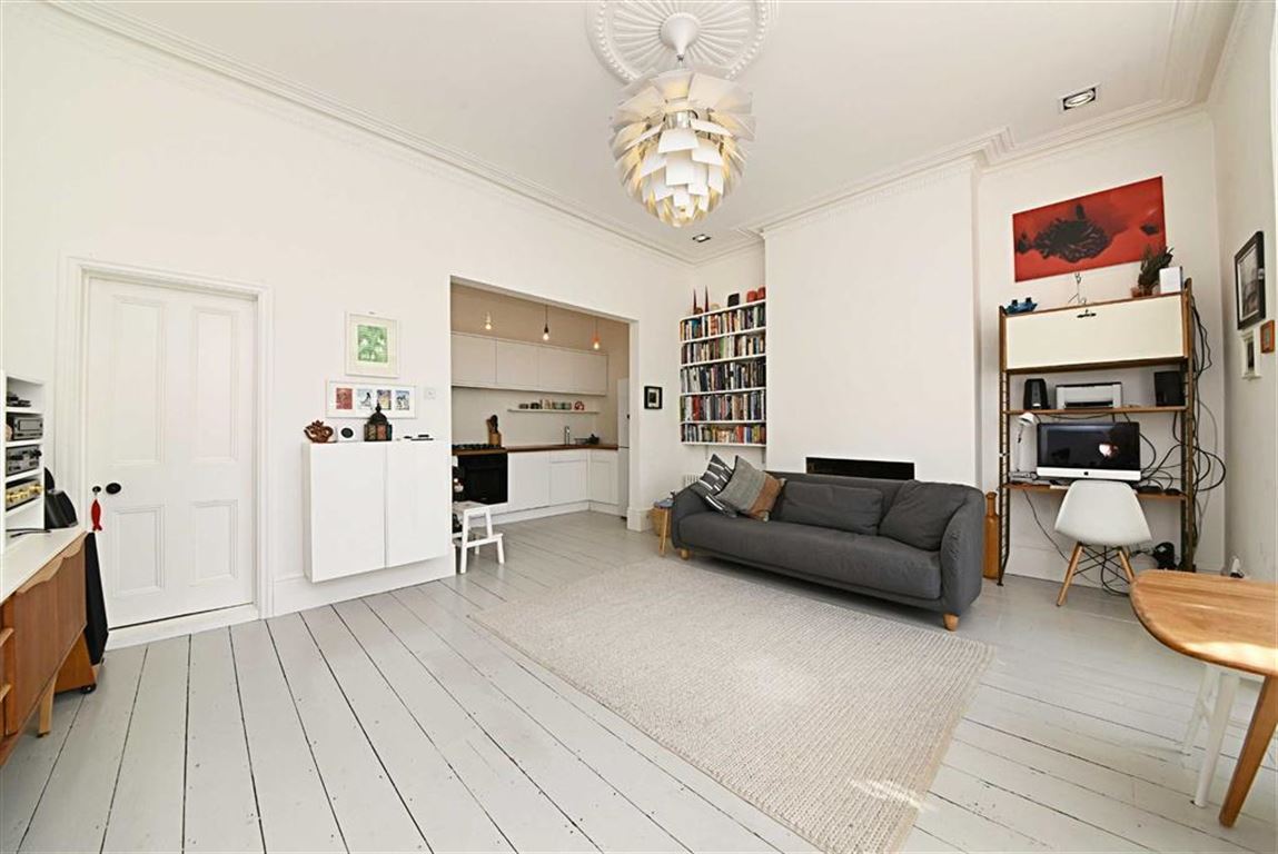 Free property report Flat 1, 126, Sunningfields Road, London, NW4 4RE ...
