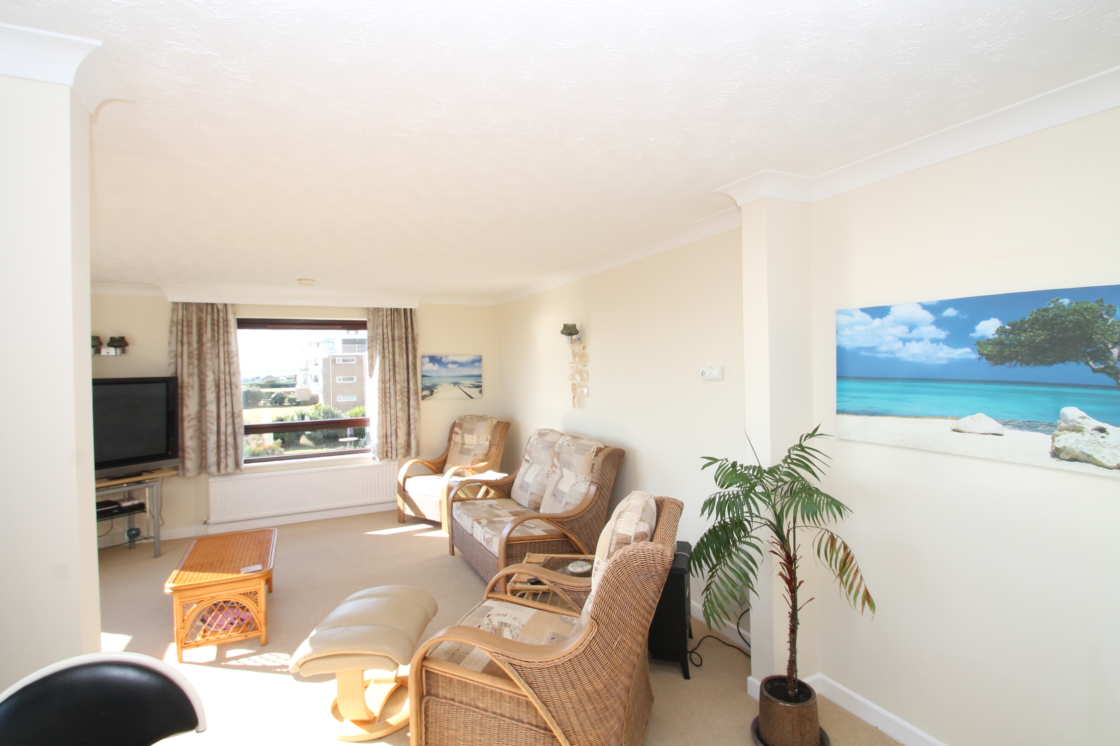 Free property report Flat 5, Solent Court, Cornwallis Road, Milford On ...